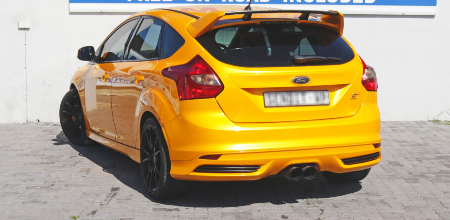 Ford Focus 2.0 GTDI ST3 (5Dr) - JW Auto
